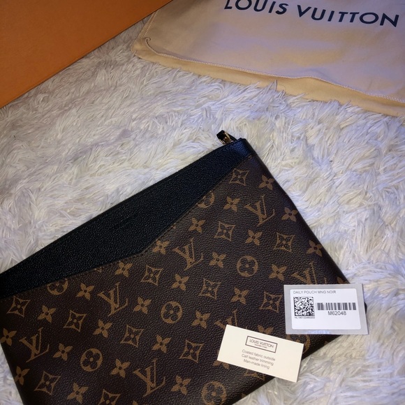 Bags | Louis Vuitton Monogram Daily Pouch | Poshmark